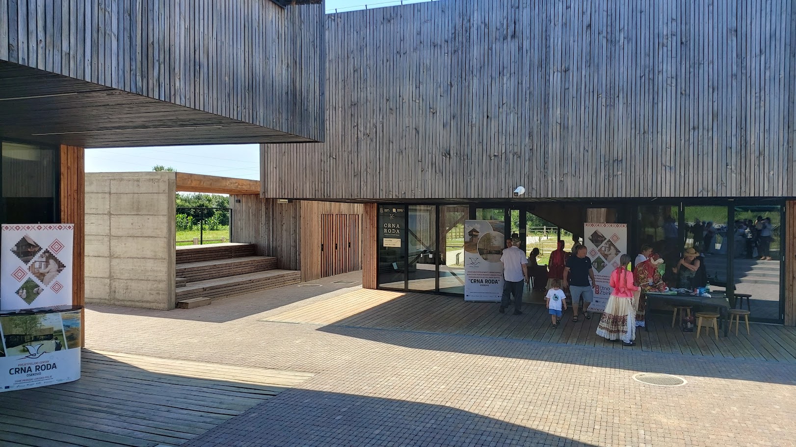 Službeno otvoren Posjetiteljski centar 'Crna Roda' u Osekovu ...